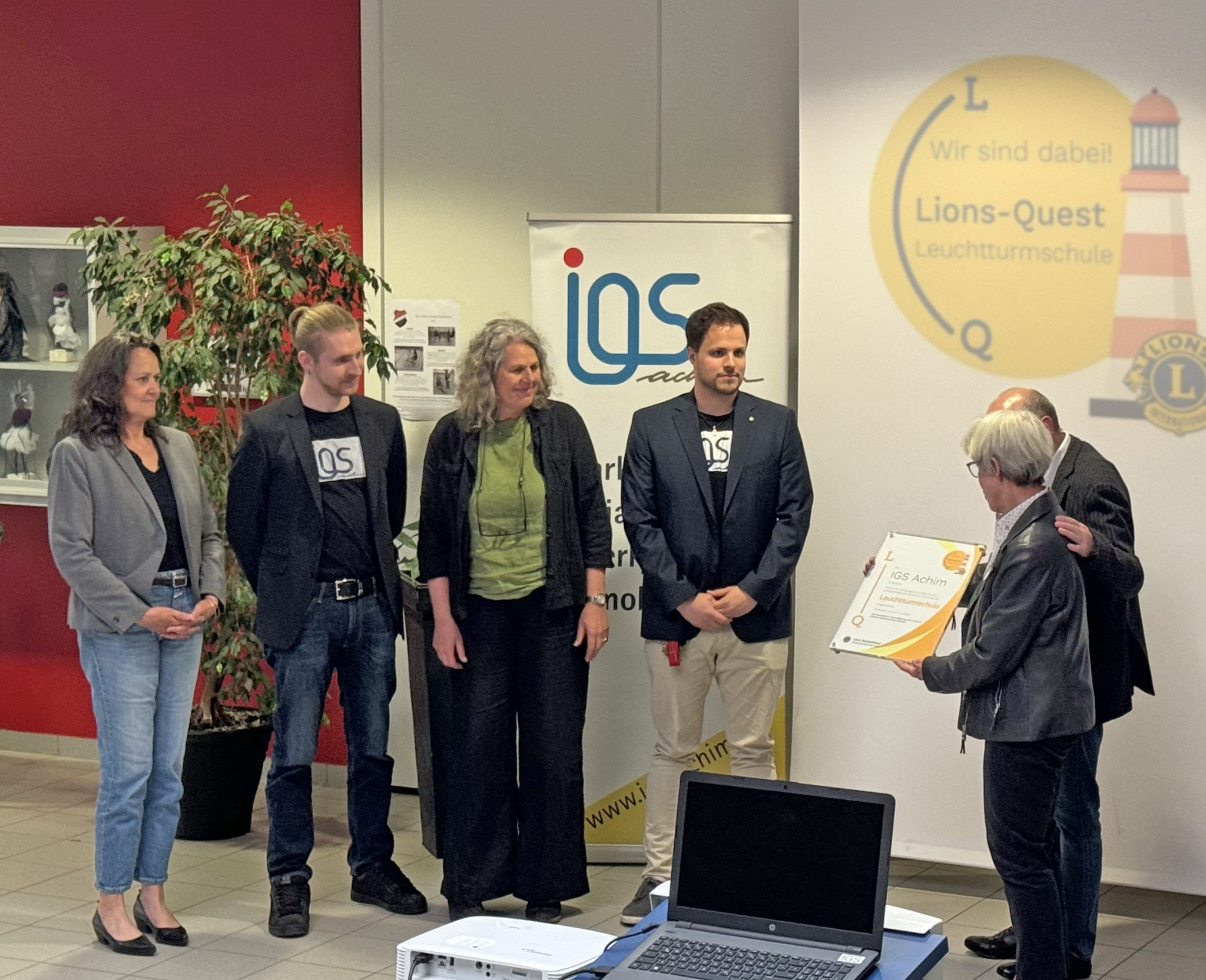Die IGS Achim wird „Leuchtturmschule“ (Schulleben) / IGS Achim